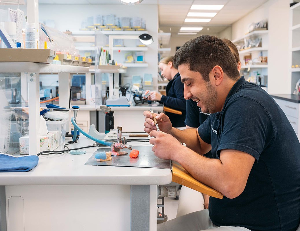 Vaste Prothese op op 4 implantaten - All on 4 - Vink Tandtechniek